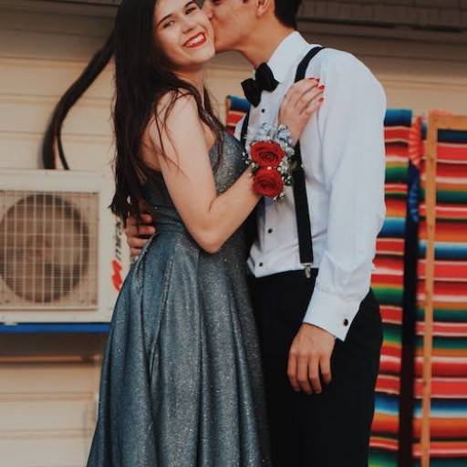 Capturing Love: Explore Our Romantic Cute Couple Pic Collection