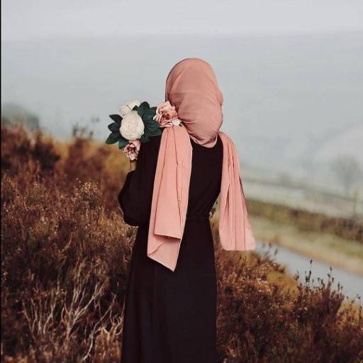Style with Modesty: Discover the Best Hijab Profile Pics for Every Occasion